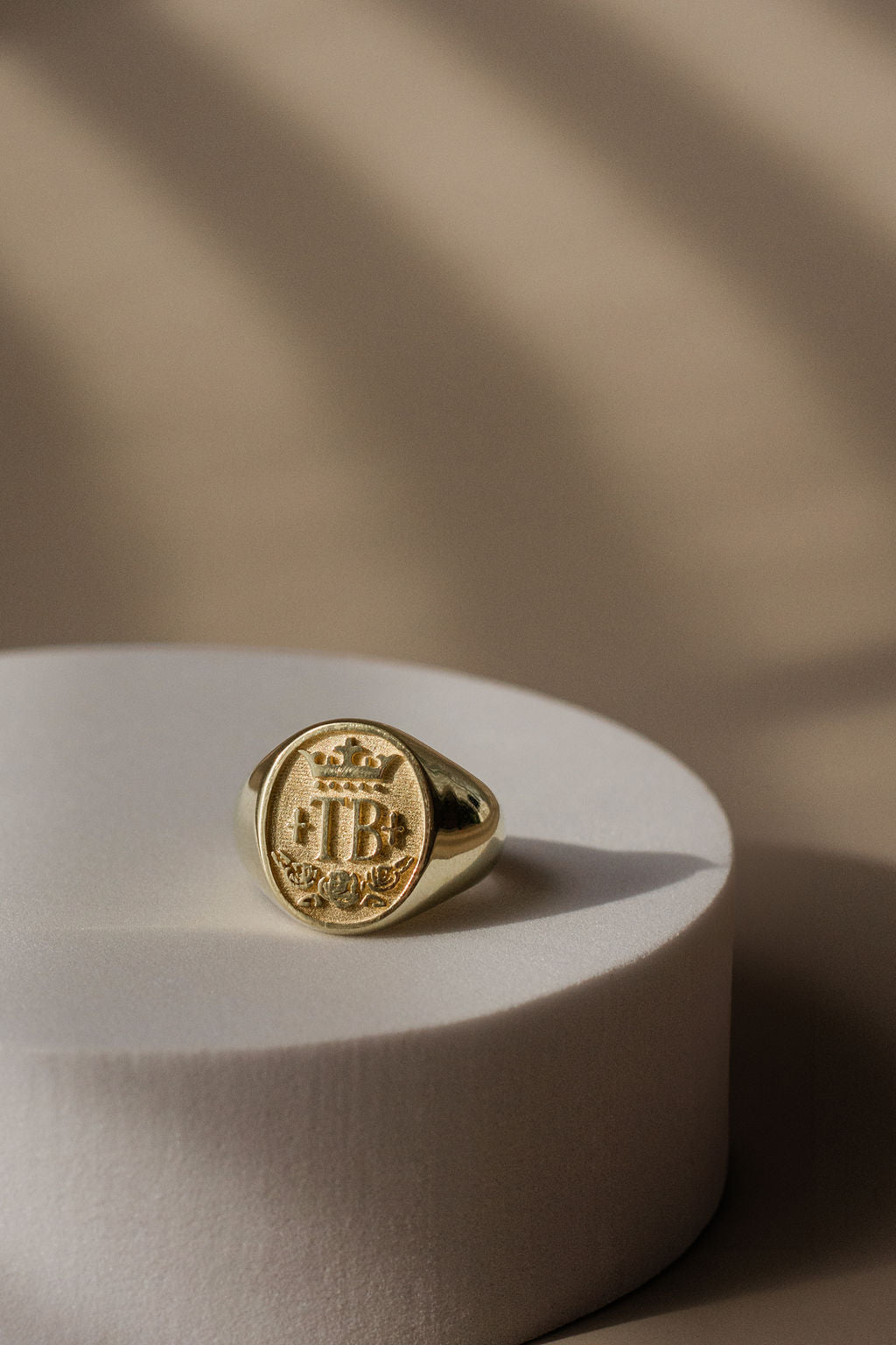 LES Traditional Signet Ring– Le Equus Signet